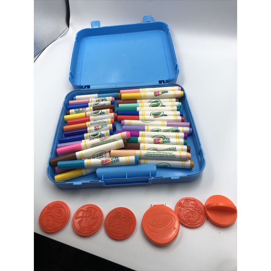 Crayola Color Wonder Mess Free- Container, Markers, Color Wonder Stamps ...