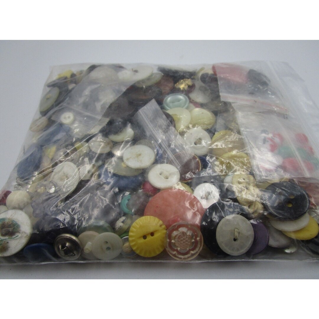 HUGE 12OZ, Craft Sewing Buttons Lot Various Sizes Types Colors Vintage ...