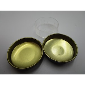 Green Little Girl Vtg Style Circular Pill/snuff Box With Plastic Insert ...