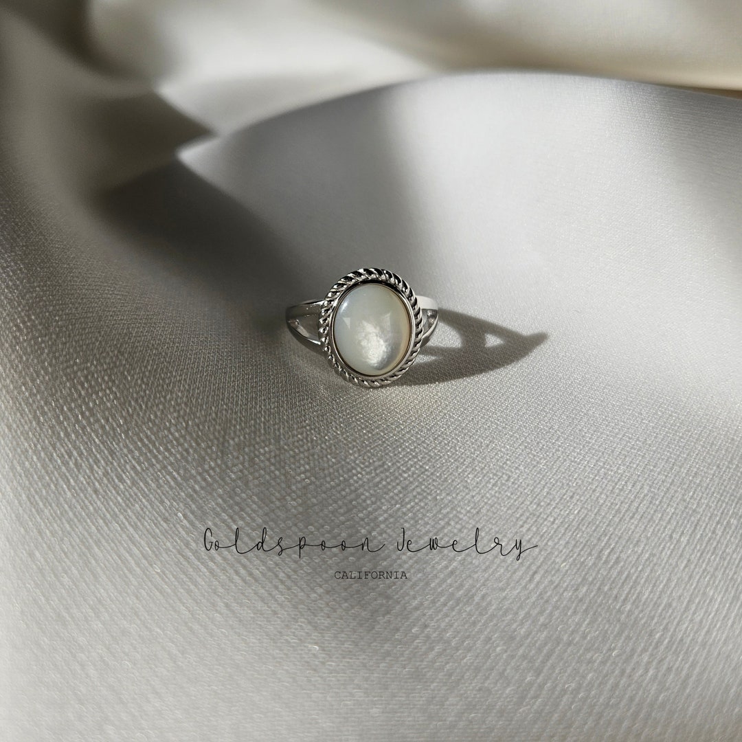 Mother of Pearl Ring - Vintage Looking Ring - Silver Ring - Stone Ring ...