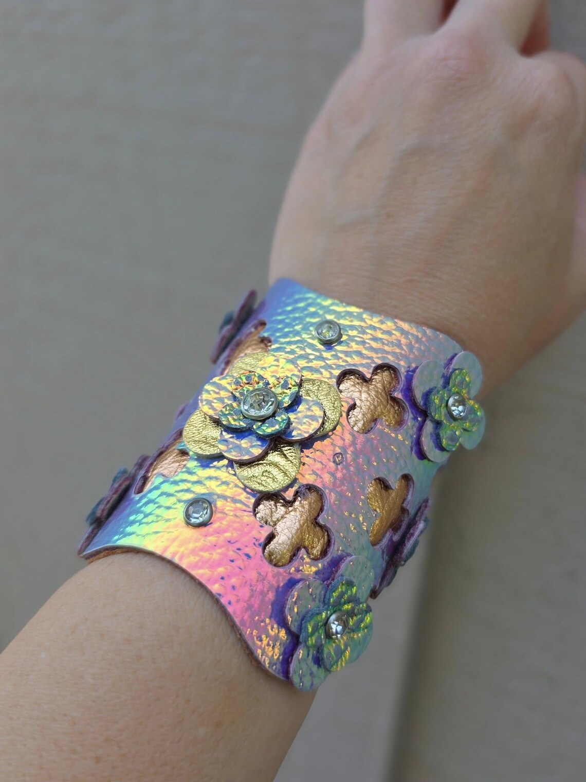 Futuristic Venus Rose Relic Wrist Snap Bracelet in Authentic Iridescent ...