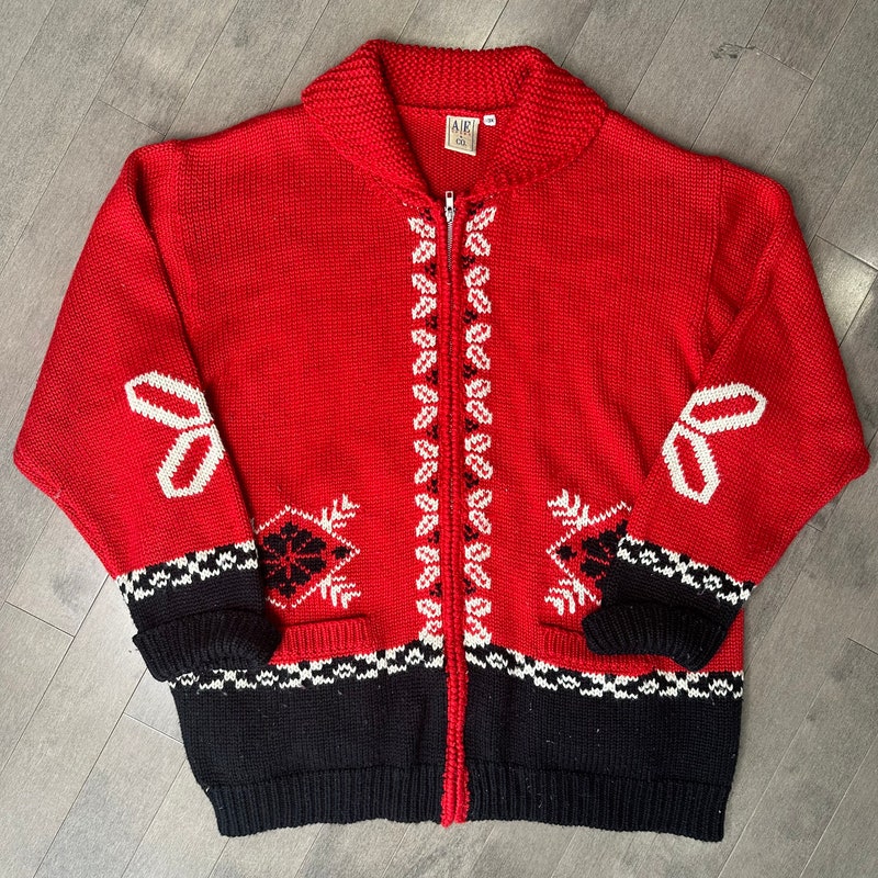 Curling Sweater - Etsy