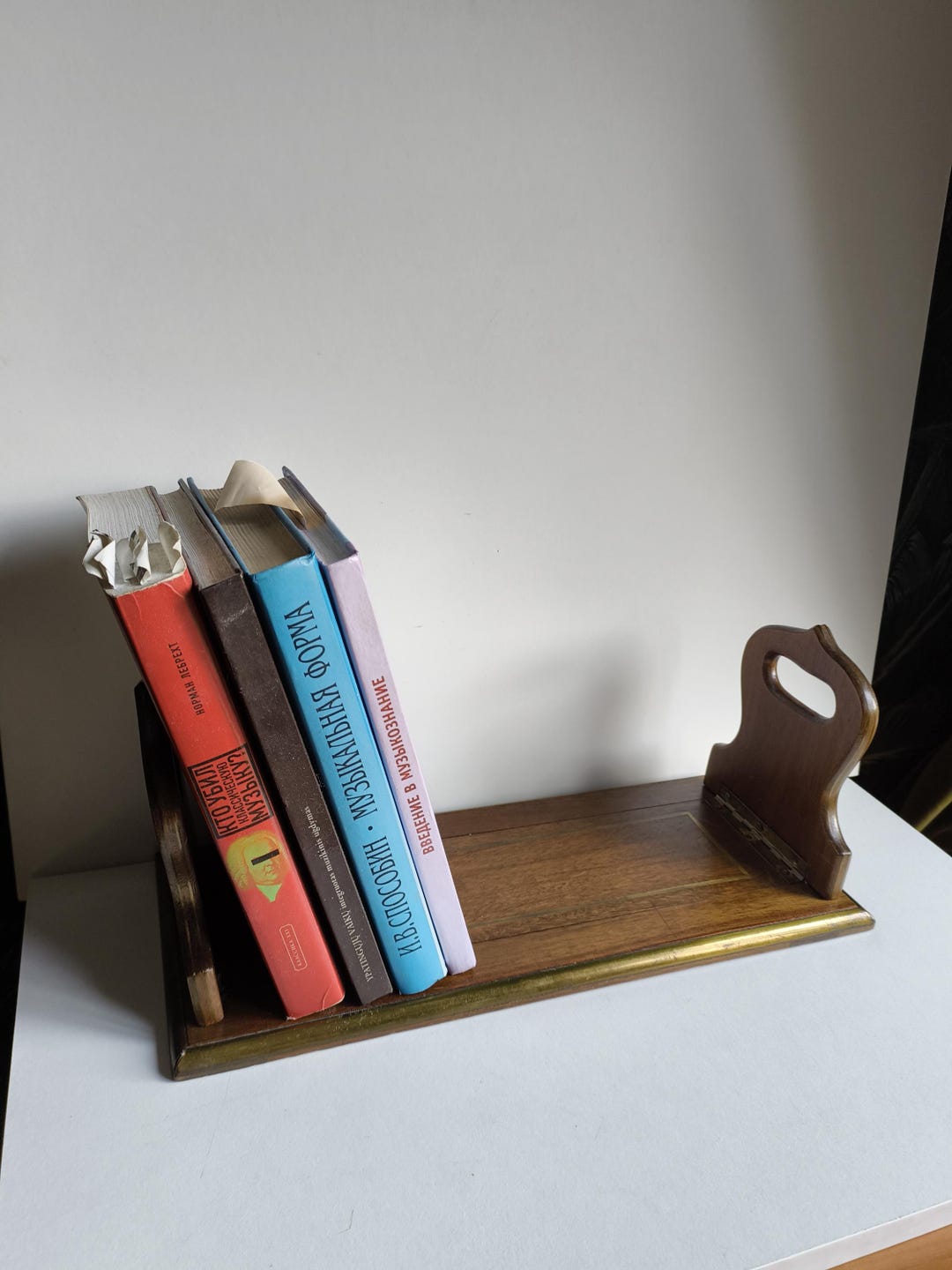 English Wooden Rack Shelf Books CD Stand Display Novel Rest Solid Retro ...