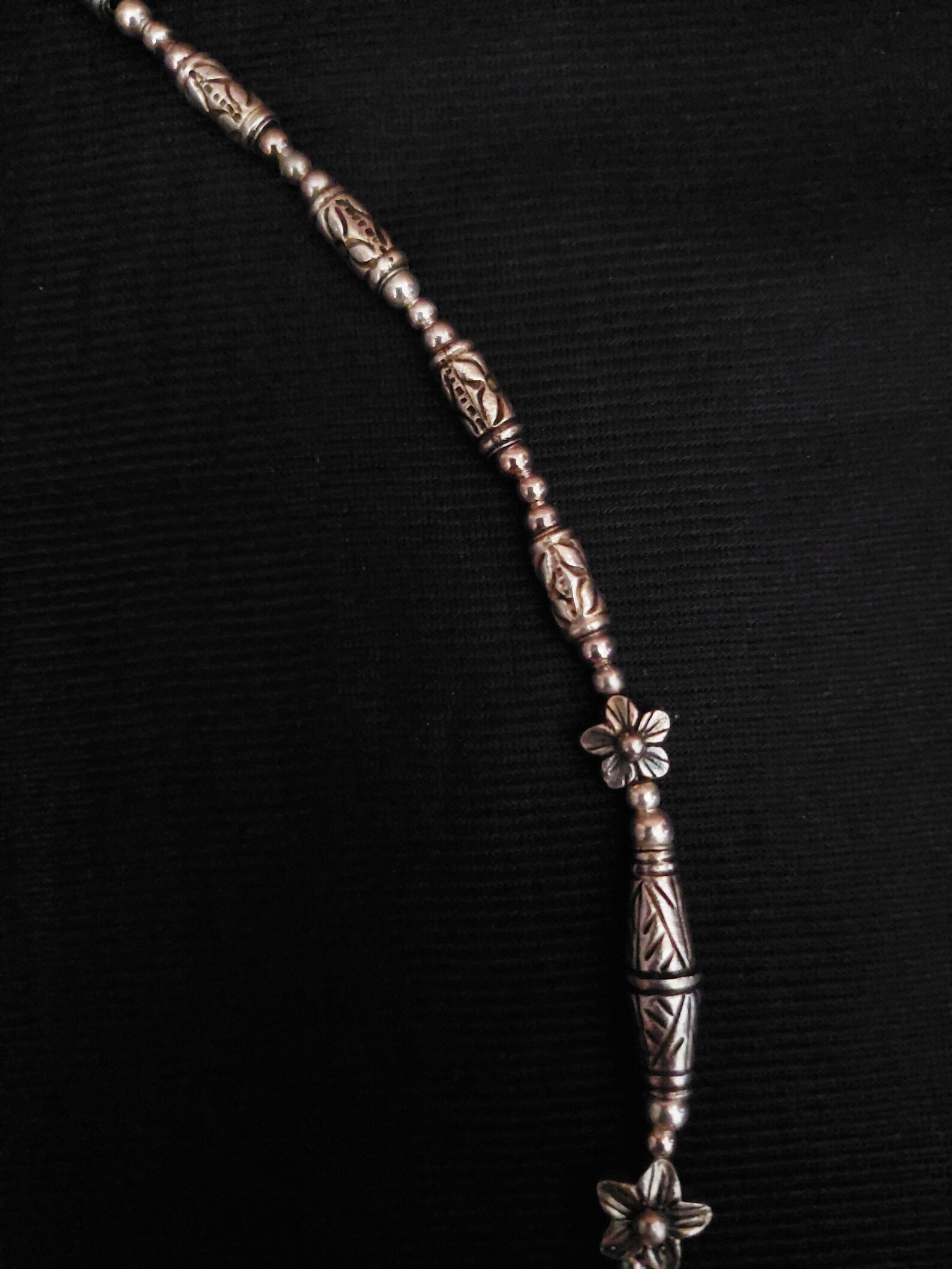 925 Sterling Silver Tribal Ethnic Thai Bead Beauty Flowertriangle Twirl ...