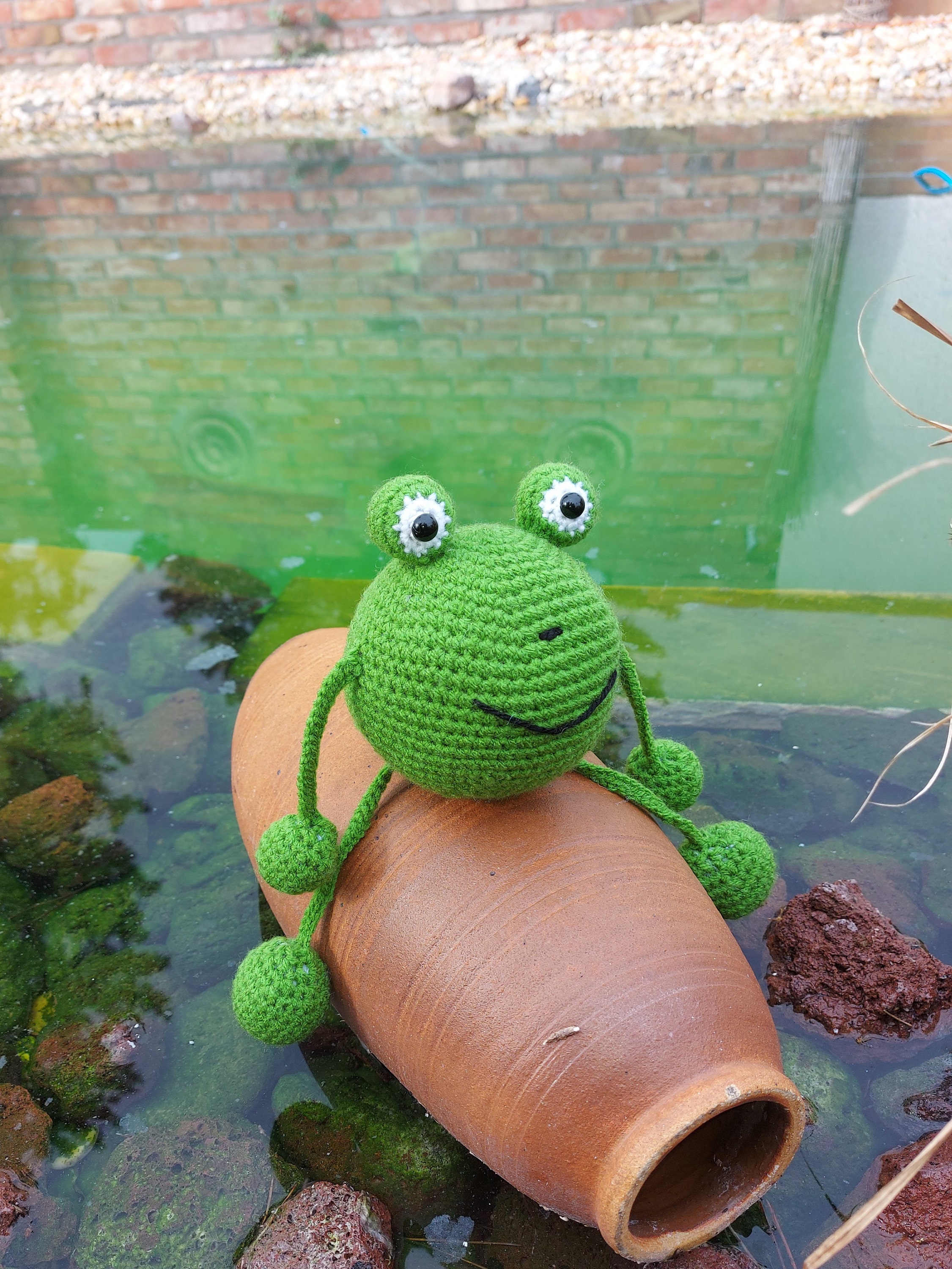 Instructions for Quak the Frog From the Spherical Gang - Etsy