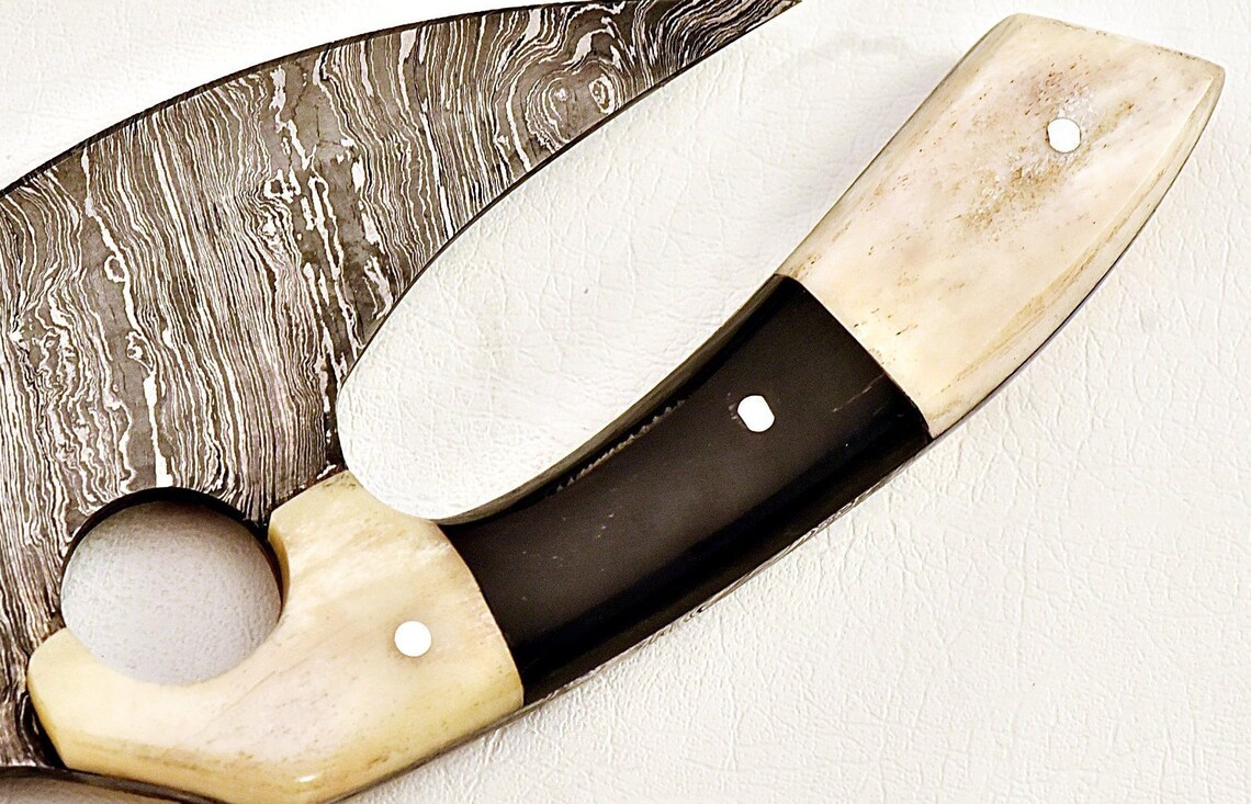 Handmade Damascus Steel Ulu Knife With Bone and Buffalo Horn - Etsy