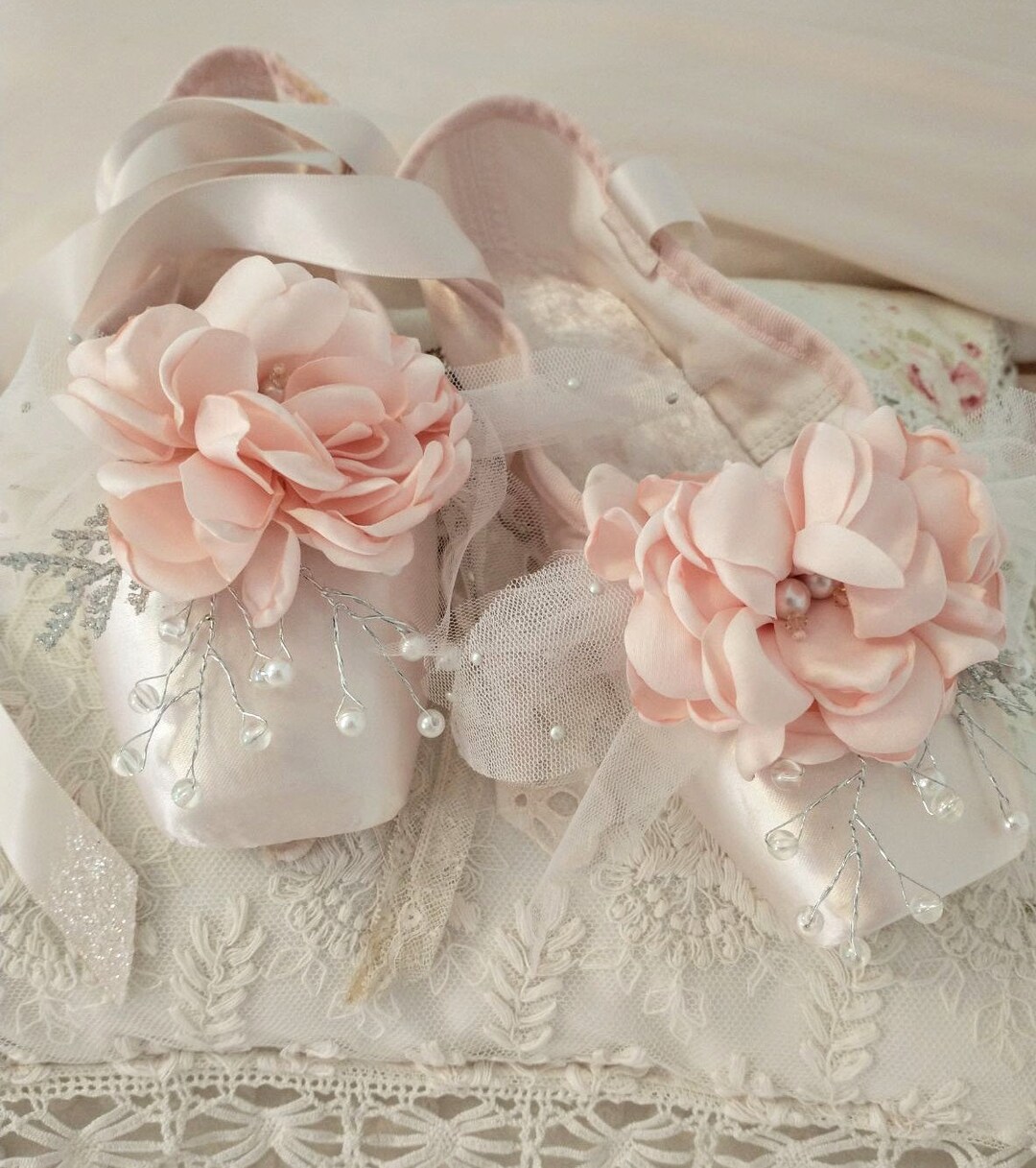 Satin Ballet Ballerina Pointe Toe Shoes Slippers Decorated Display Pale ...