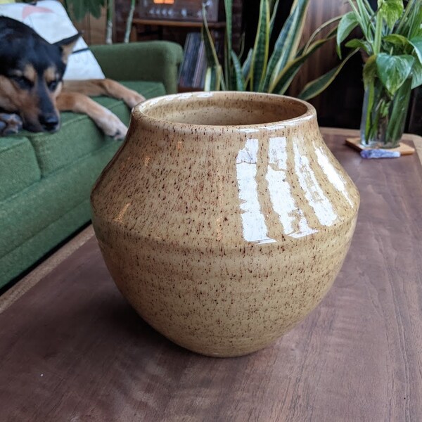 Tan Vase - Etsy