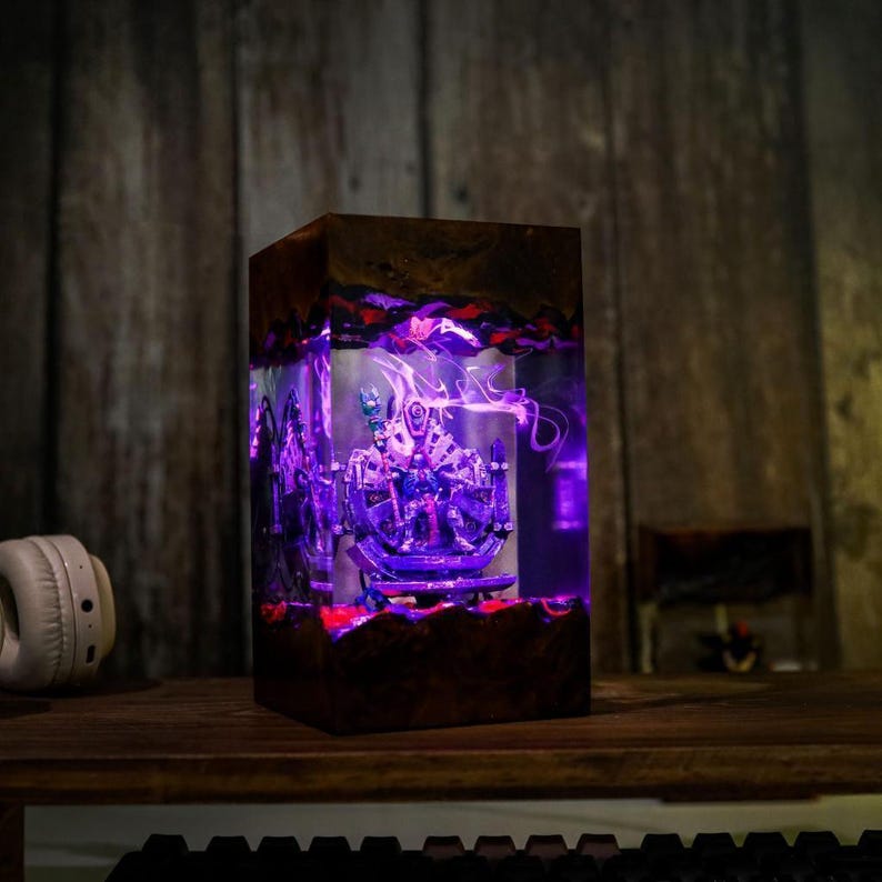 Warhammer Trazyn Night Light, Warhammer 40k Resin Art Lamp, Gaming Room ...