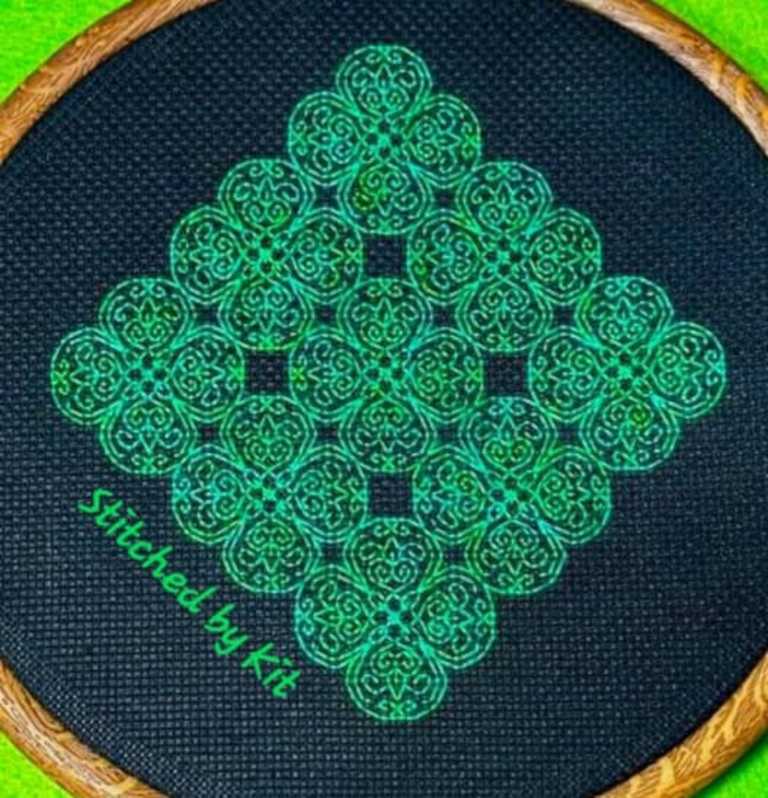 9 Shamrocks Blackwork Chart - Etsy