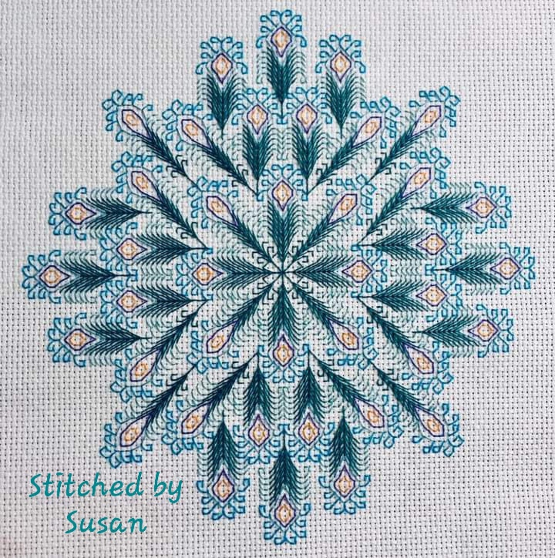 Peacock Feather Mandala Blackwork Chart | Etsy