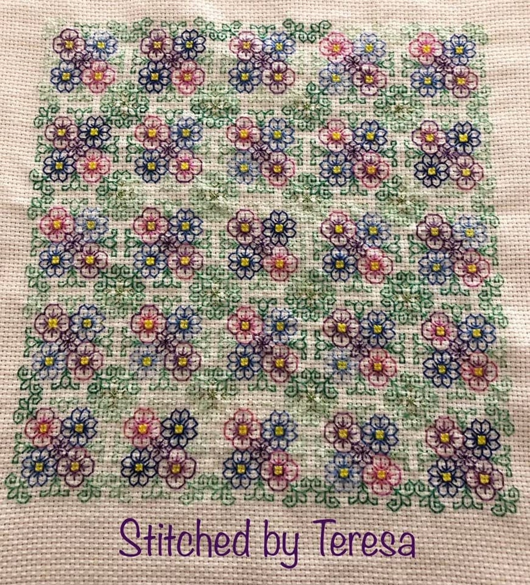 Square Floral Clusters Lace Panel Blackwork Chart - Etsy UK