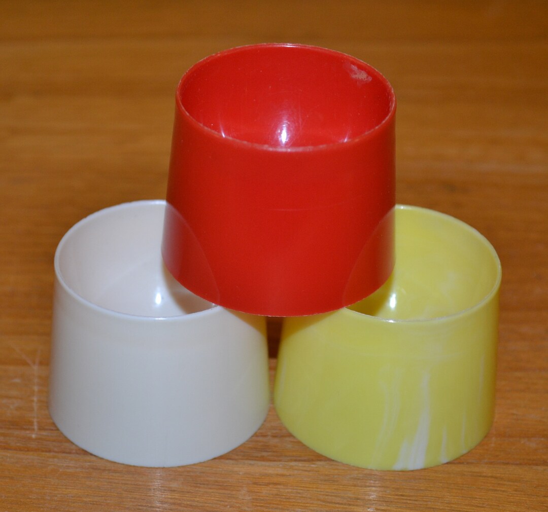 Beautiful Vintage Egg Cups 50s Egg Cups Plastic Colorful Retro Mid ...