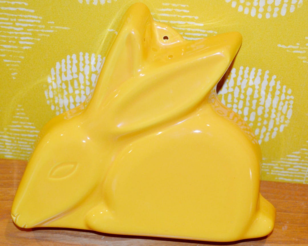 Vintage Ceramic Baking Pan Rabbit Yellow 70s Retro Mid Century Shabby ...