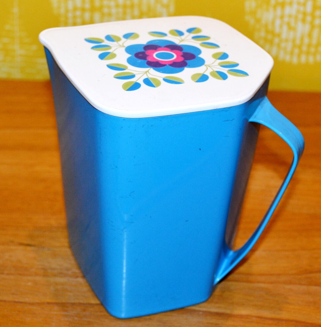 Beautiful 70s Vintage Plastic Can Blue/white Seventies Retro Mid ...