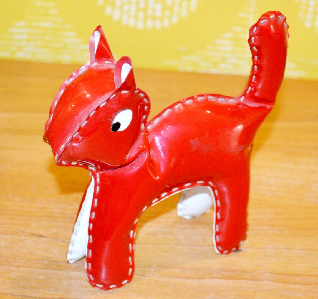 Vintage Collectible Plastic Figurine, 1970s Retro, Mid-century, Shabby ...