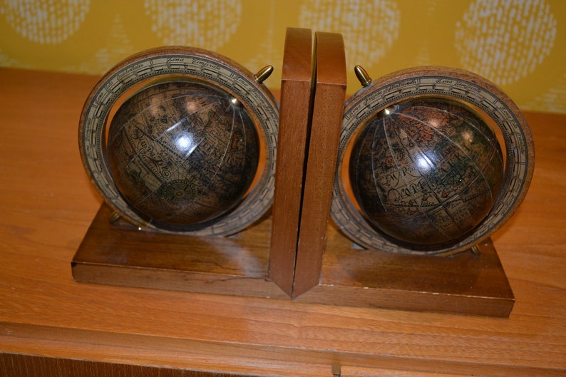 Vintage Figure Bookends Globe Retro Design 50s Bookends Shabby Chic ...