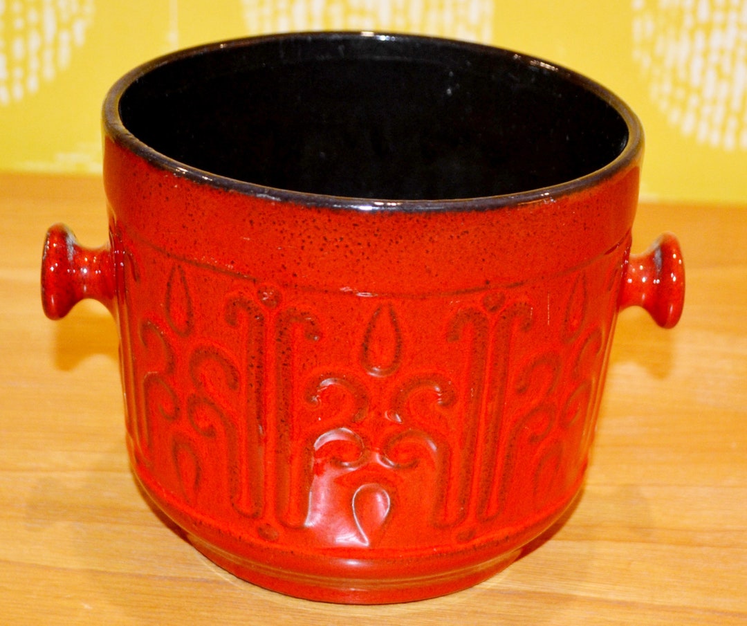 Vintage Flowerpot 70s Red Plant Pot Retro Space Age Mid Century Shabby ...