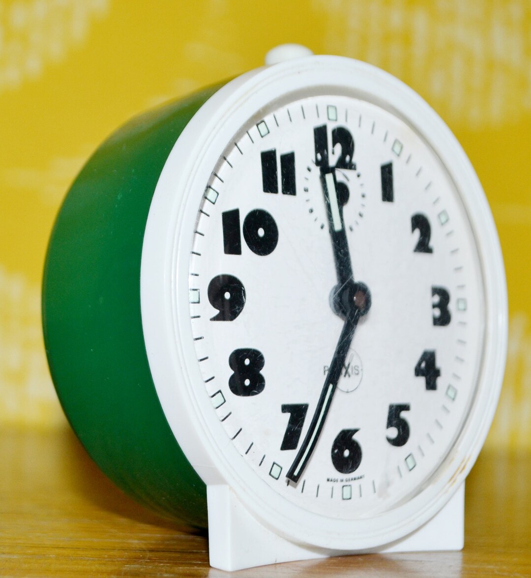 Vintage Alarm Clock Green/white Seventies 70s Retro Design Mid Century ...