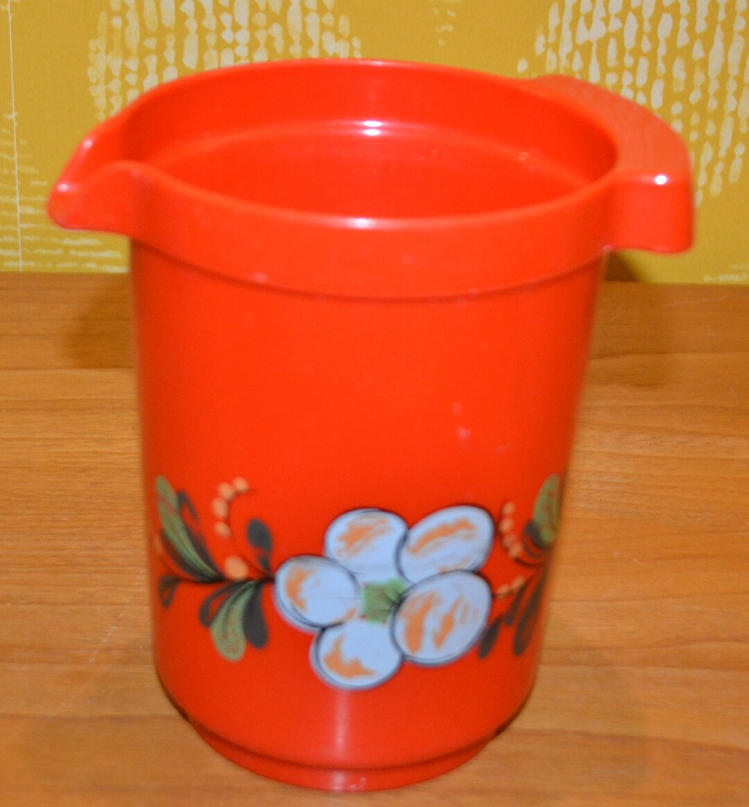 Vintage Measuring Jug Plastic Red Retro 70s Mid Century Space Age Retro ...