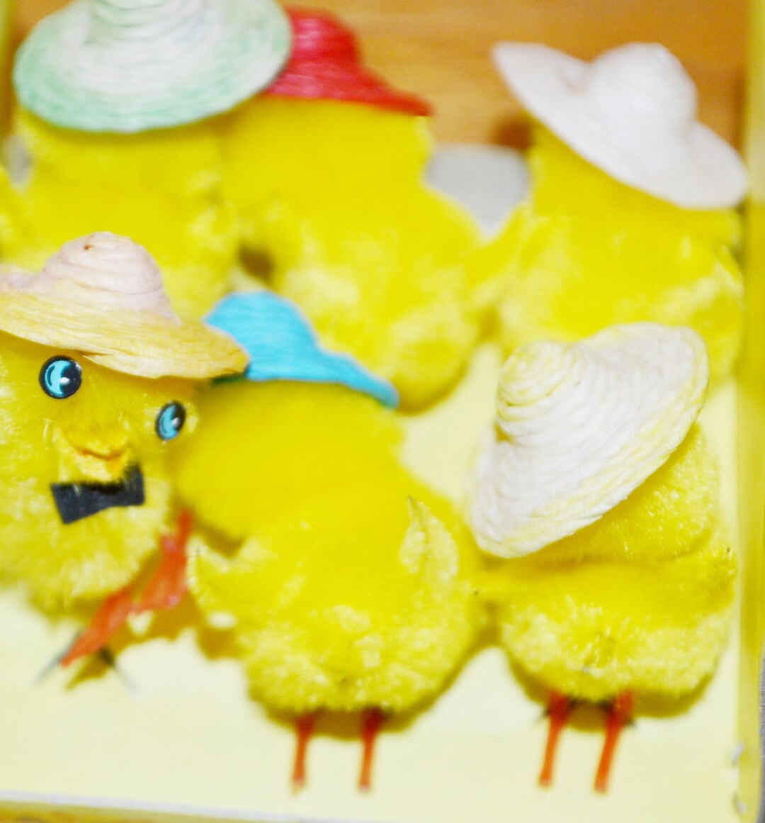 Vintage Easter Jewelry Decoration Chickens Easter Bush Retro Mid ...