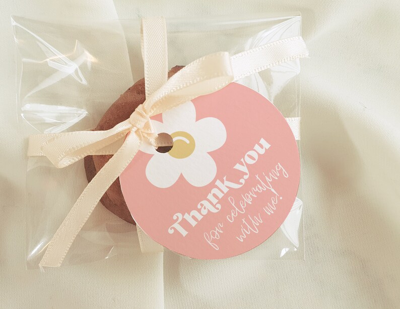 Editable Daisy Favor Tags | Daisy Gift Tags | Daisy Party Décor | Round ...