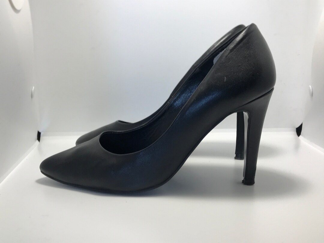 Classic Vintage 90s Heels, Black Leather, Size 39, Point Toes, High ...