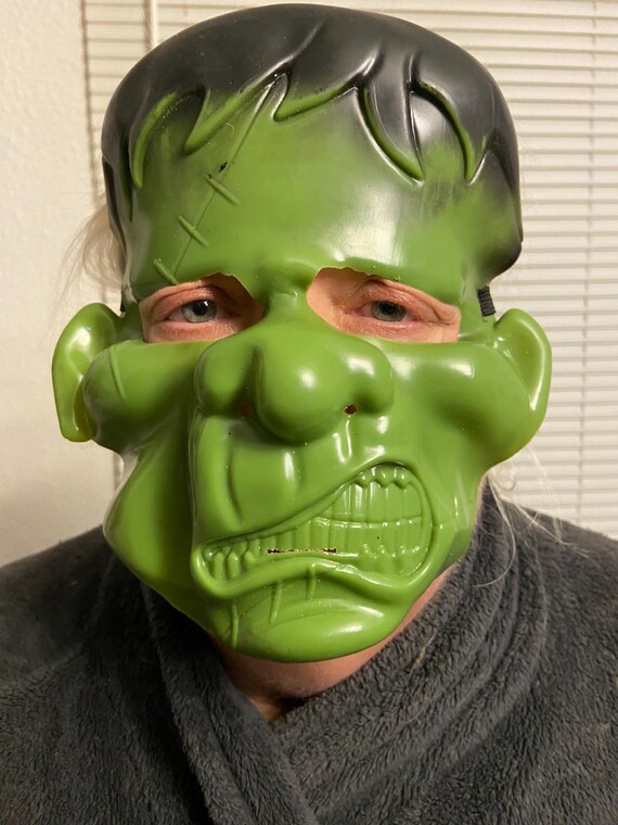 RUBBER GREEN THUG Mask, Halloween mask, Half mask wit… - Gem