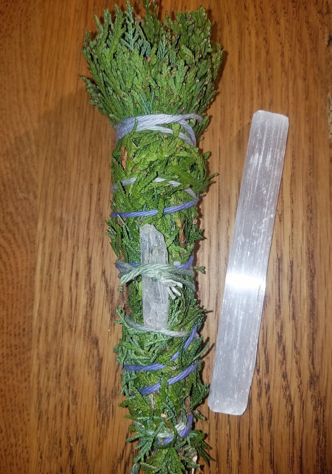 Cedar Juniper Smudge Stick With Quartz Crystal & Selenite Wand - Etsy
