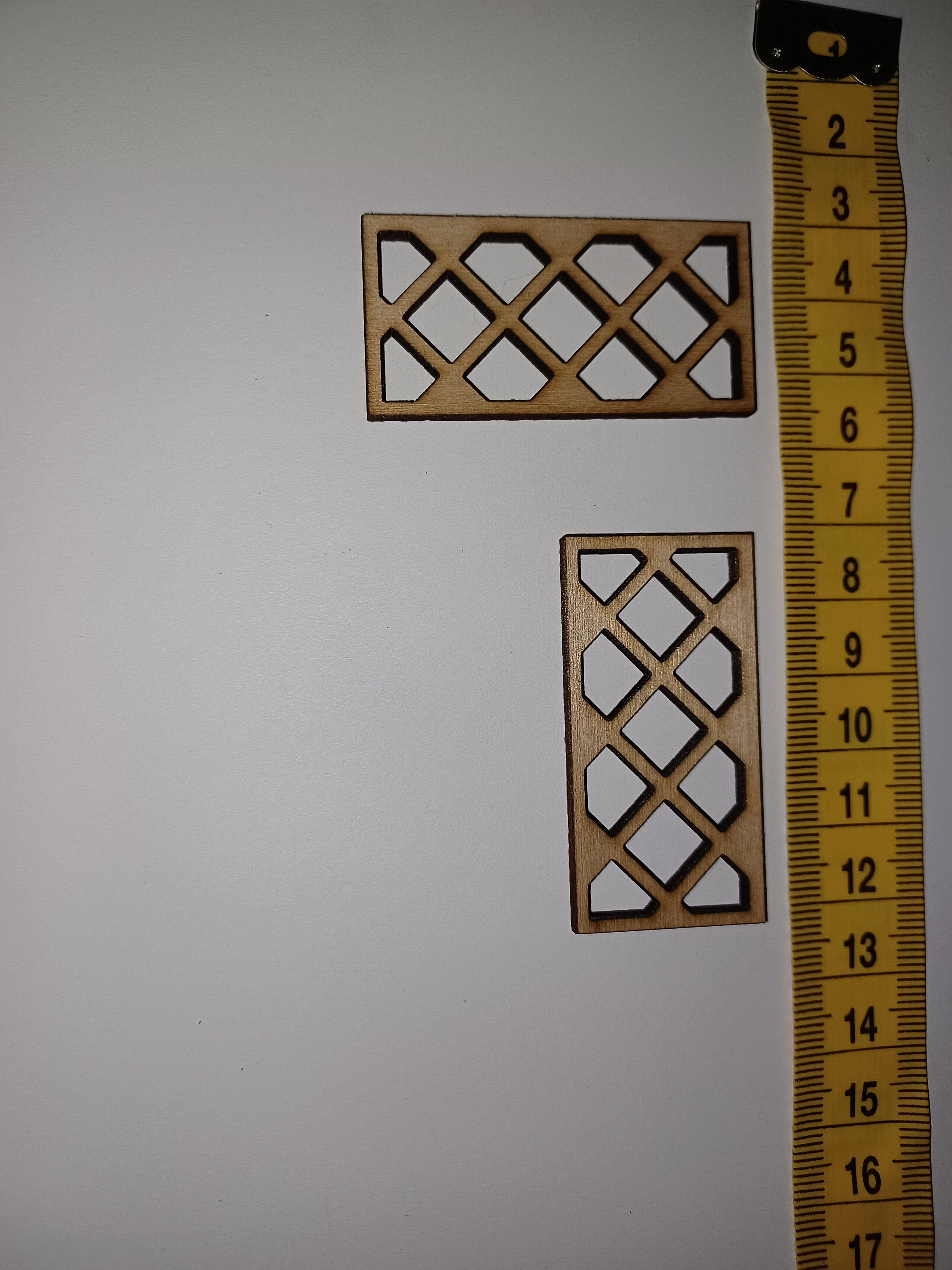 1x2 Inch Miniature Wooden Windows - Diamond / Lattice Style 2.5cm X 5cm ...