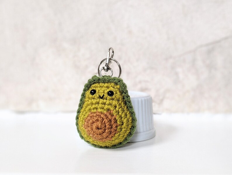 CROCHET PATTERN: Avocado Keychain Amigurumi Downloadable - Etsy