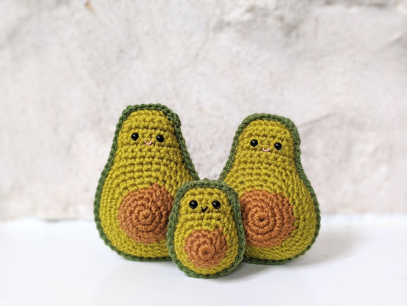 CROCHET PATTERN: Avocado Keychain Amigurumi Downloadable - Etsy