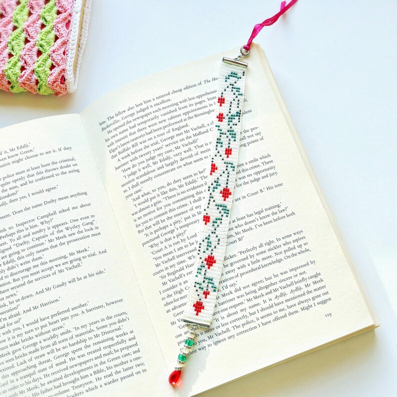 Seed Bead Loom Pattern - Berry Floral Bookmark & Bracelet Tutorial ...