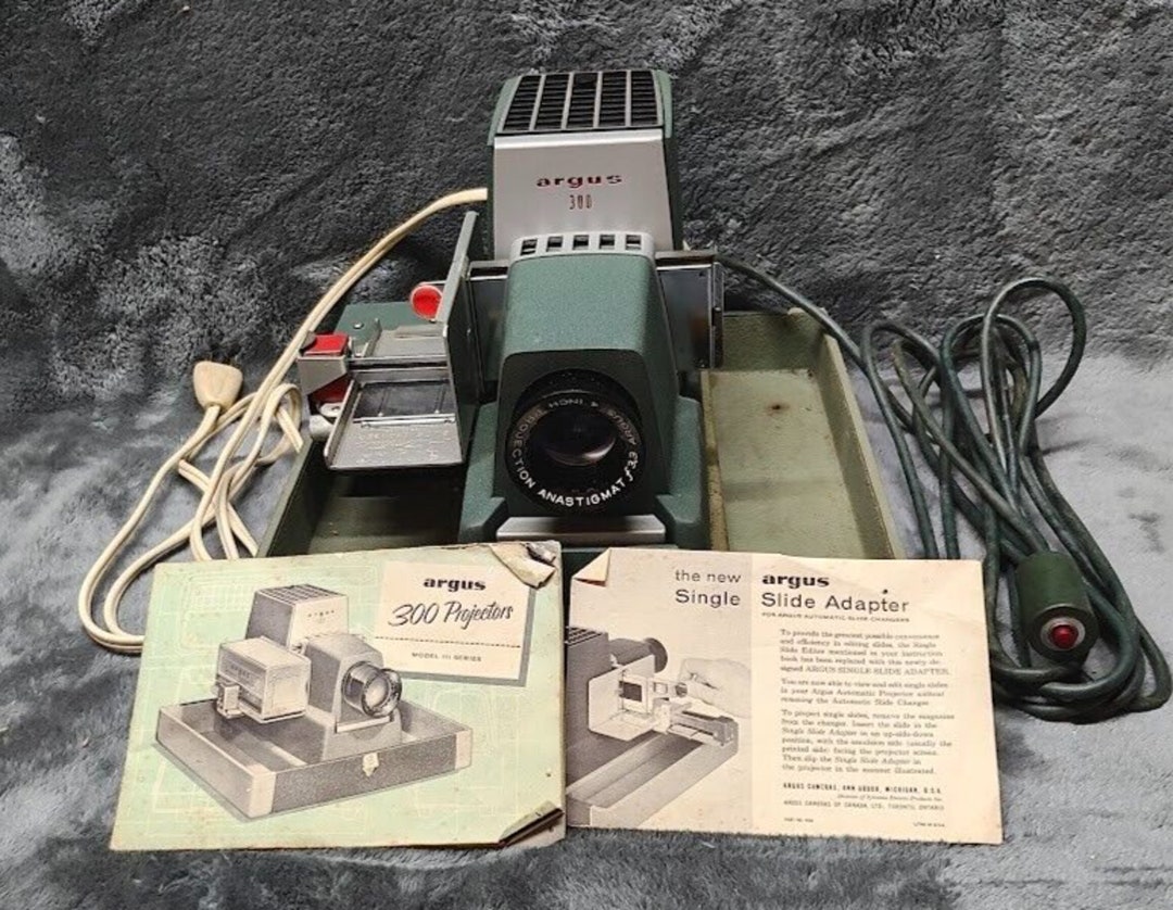 Vintage Argus 300 Automatic Slide Projector in Case Tested and - Etsy