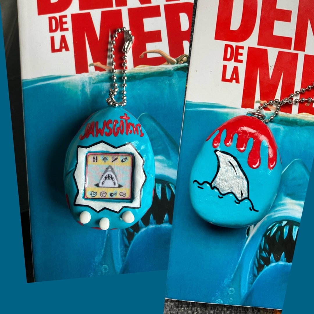 JAWS Tamagotchi (not Real) Keychain/bag Jewelry, Handmade Horror Movie, Jawsgotchi 90's Pixel ...