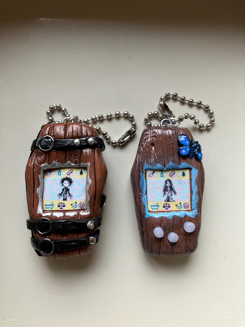 EDWARD Scissorhands / Corpse Bride, EMILY Coffin Tamagoth (not Real ...