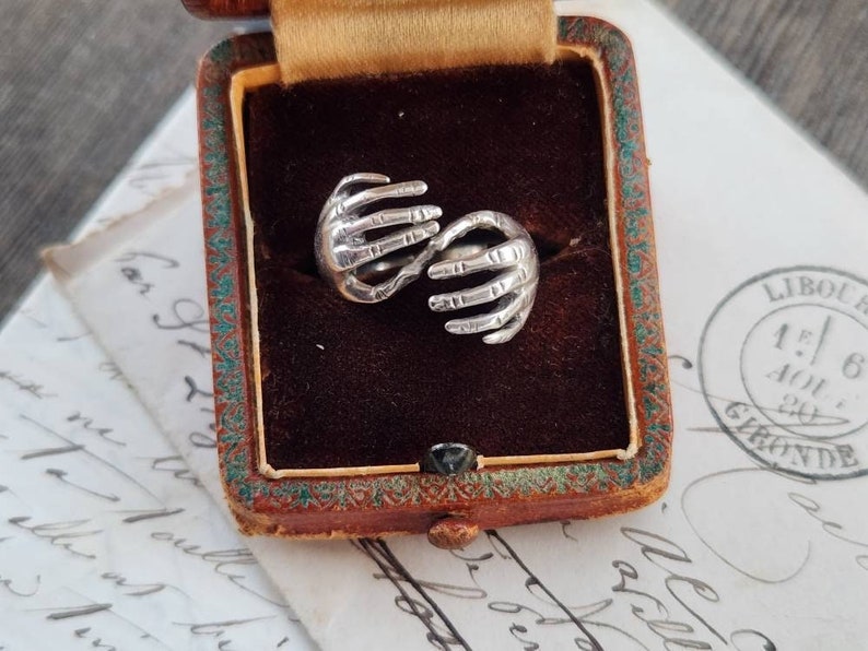 Vintage Sterling Silver Gothic Embrace Ring - Etsy