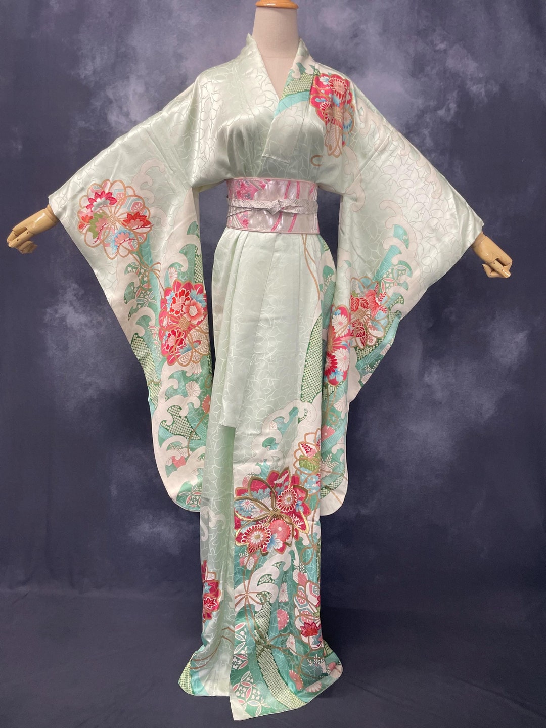 A Beautiful Japanese Blue Furisode Kimono, Blue Flower Kimo No,vintage ...