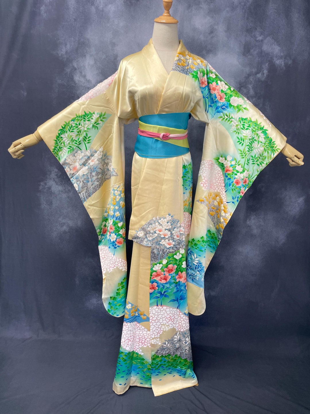 A Beautiful Japanese Yellow Silk Furisode Kimono, Excellent Condition ...
