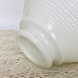 Corning Waffle Weave Milk Glass Lamp Shade 82012 / 8 Replacement Milk ...