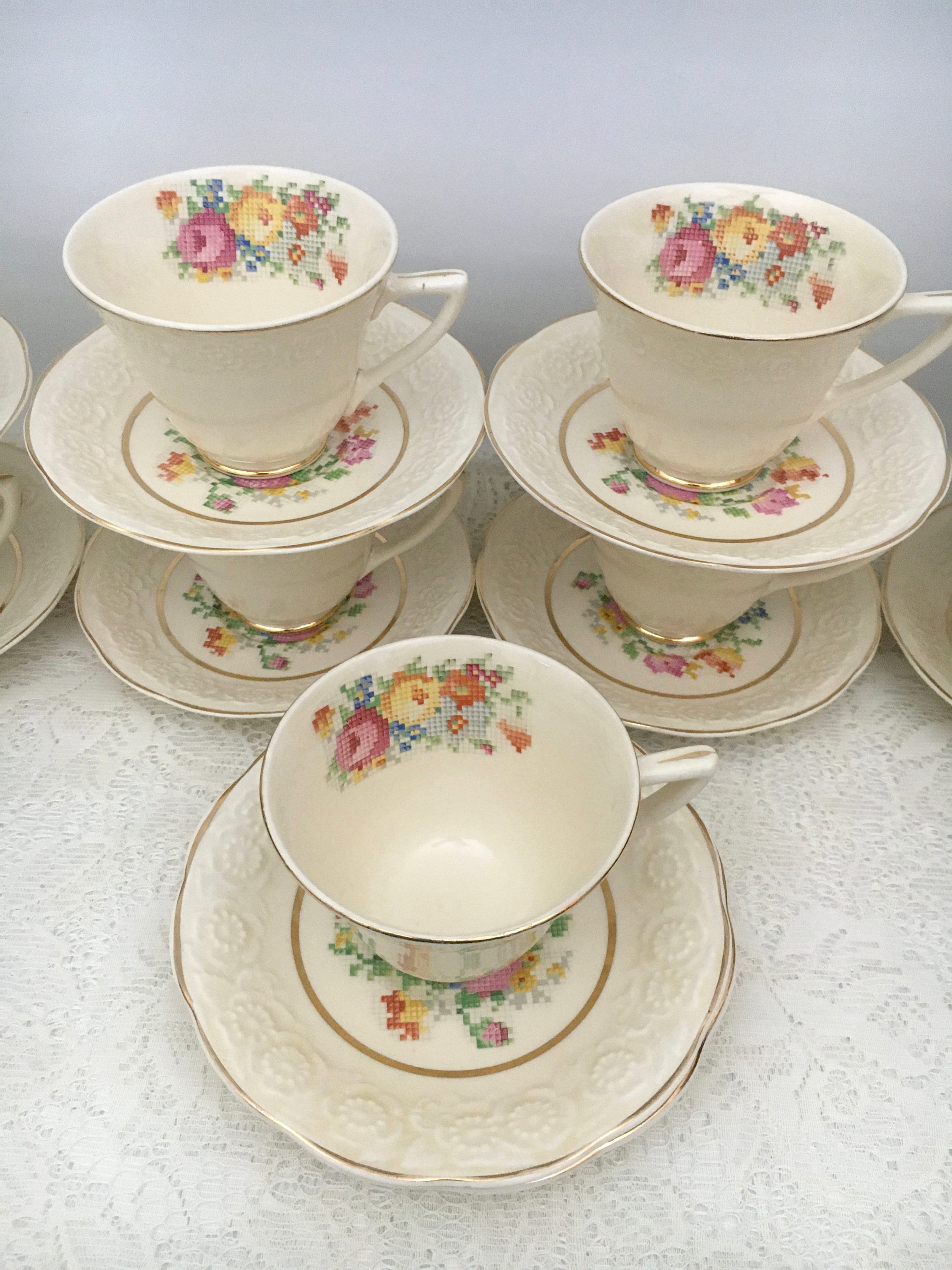 2 X Sovereign Canada British Empire Made Tea Cup and Saucer / Cross ...