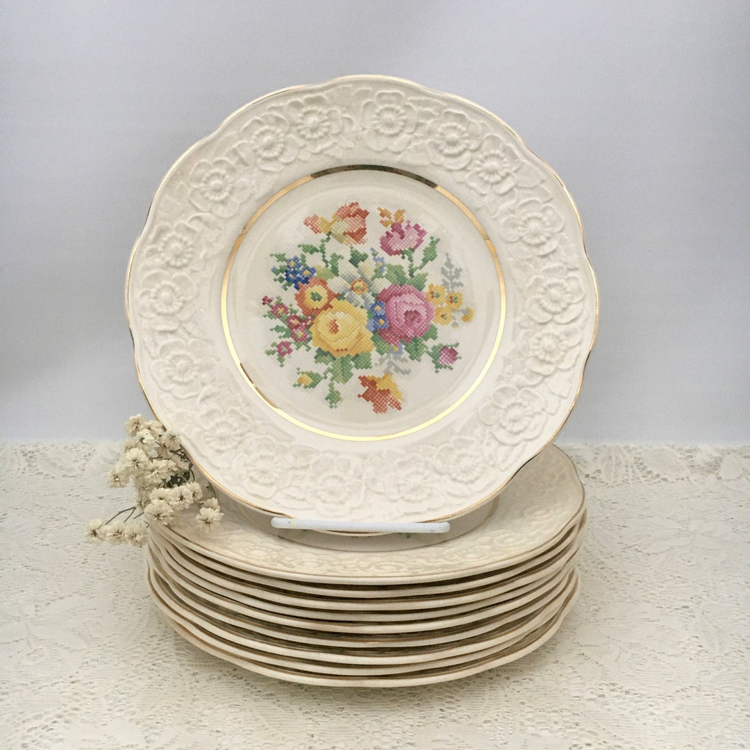 2 X Sovereign Canada British Empire Made Dinner Plates / Cross Stitch ...