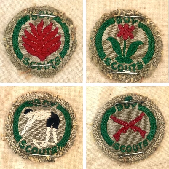 Autographed 1940s UK Boy Scout Patrol Flag / Lot of P… - Gem