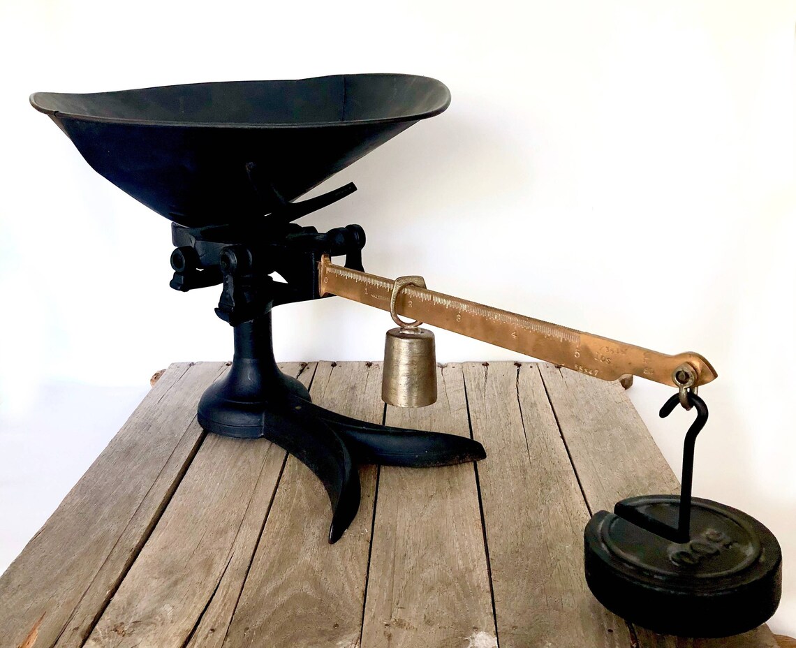PAINTED Antique Two Toe Crowfoot Scale / Fairbanks Dry Goods Merchant ...