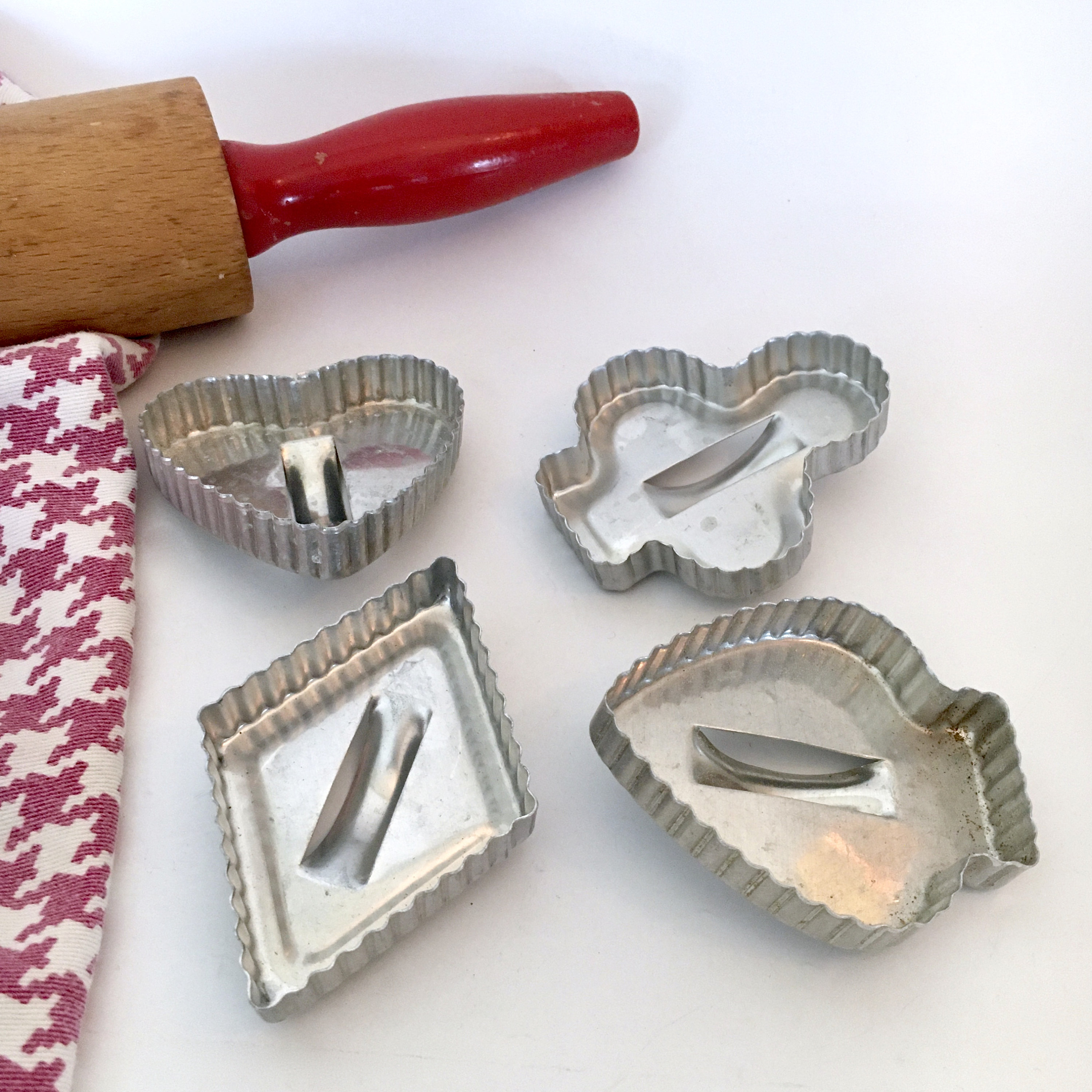 Four 4 Vintage Aluminum Cookie Cutters / Bridge Mix Cookie | Etsy