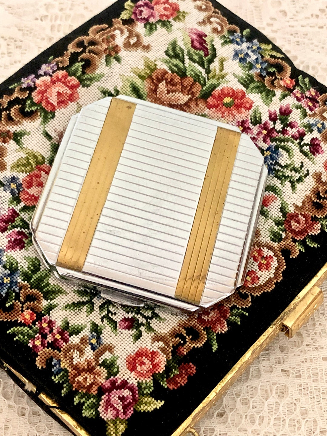 Vintage Two Tone Pressed Powder Compact With Mirror / 59 Mm Circular ...