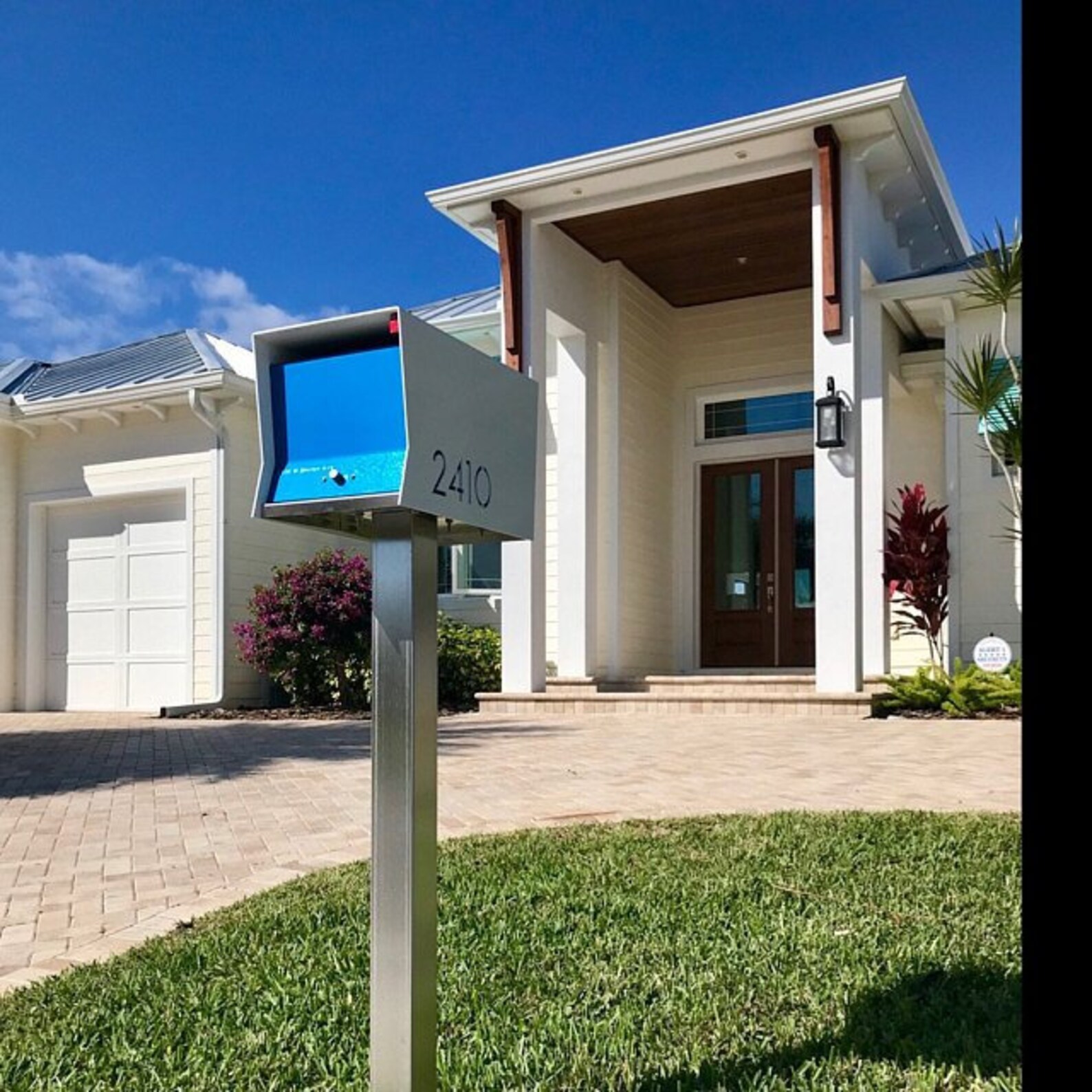 Retrobox in WHITE: is a Midcentury Modern Contemporary Retro Designed ...