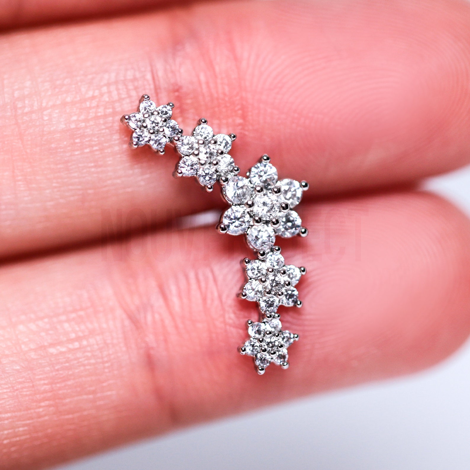 1 Piece of Five CZ Gems Flower Helix Earring Curved Flower | Etsy