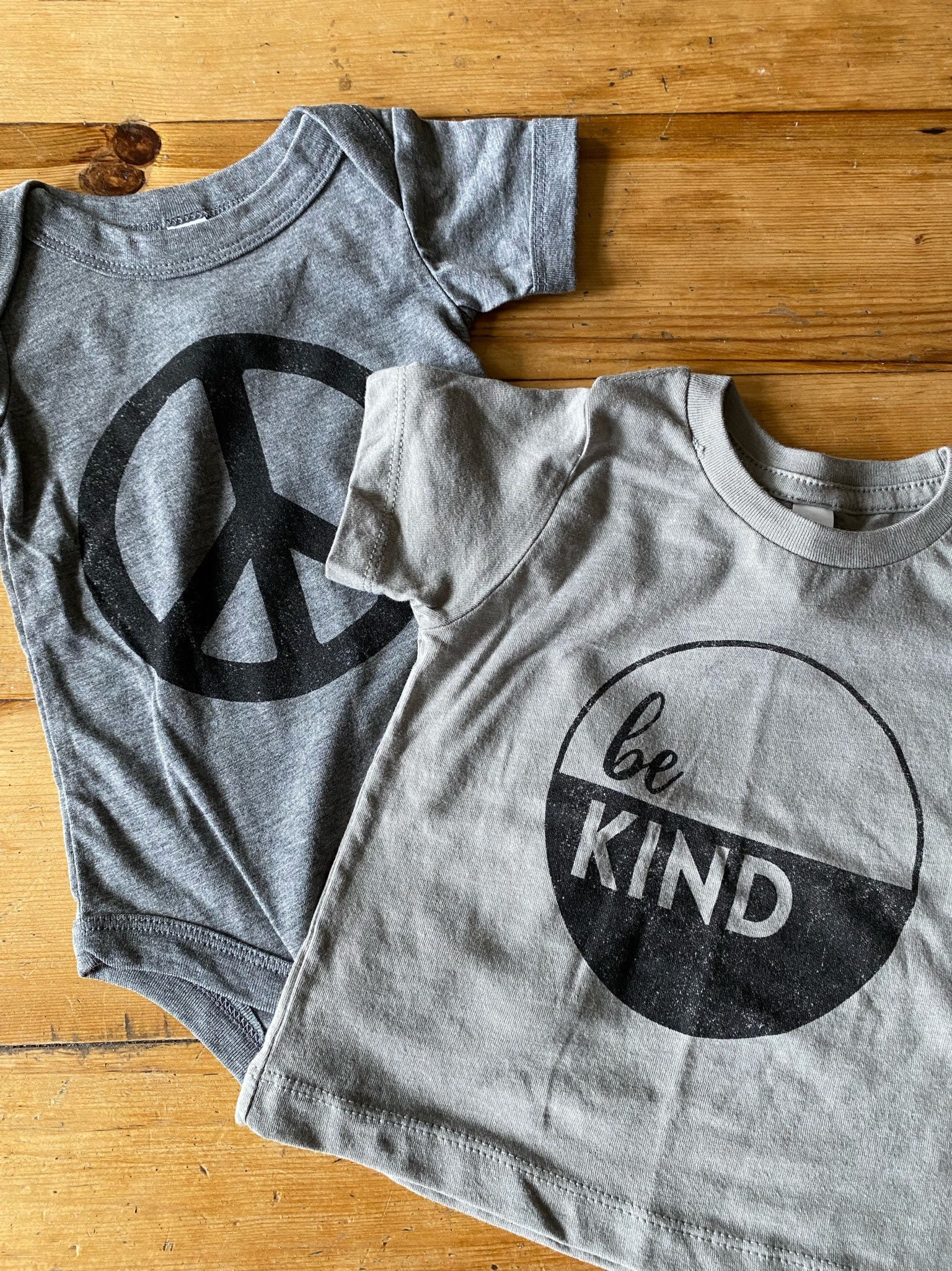 Peace Sign Bodysuit for Baby - Etsy