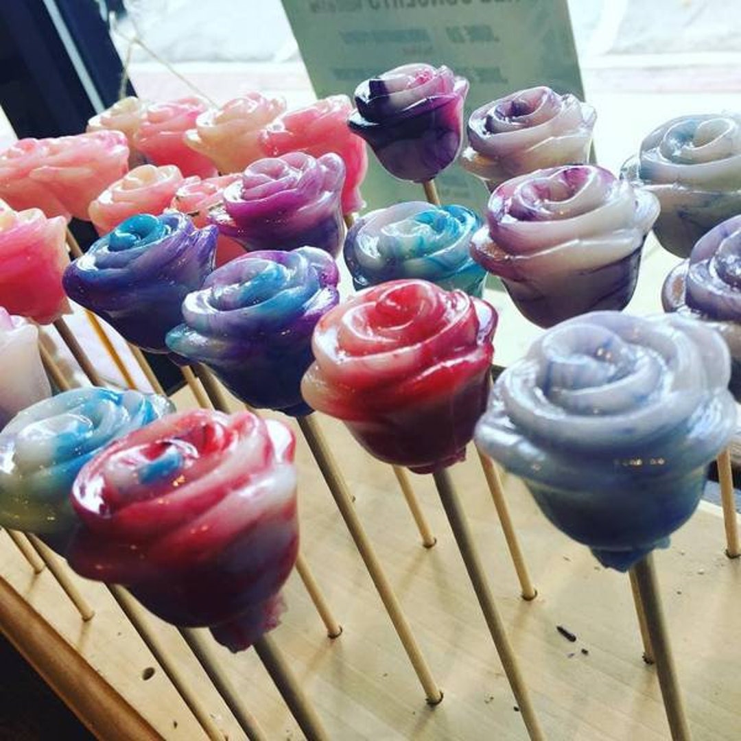 Realistic Rose Shaped Lollipops 6-piece Set by I Want Candy! - Etsy